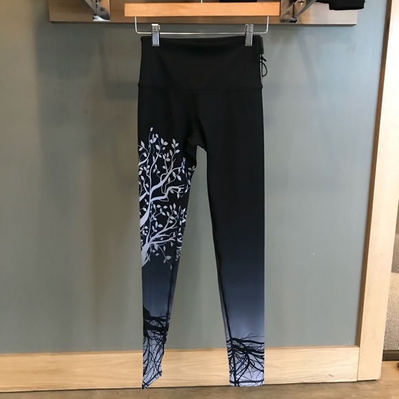 Noli | Pants & Jumpsuits | Noli Tree Of Life Leggings | Poshmark